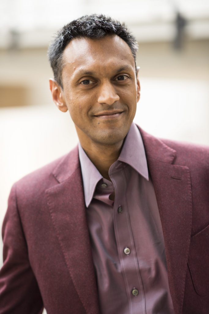 Sham Kakade | UW Department of Electrical & Computer Engineering
